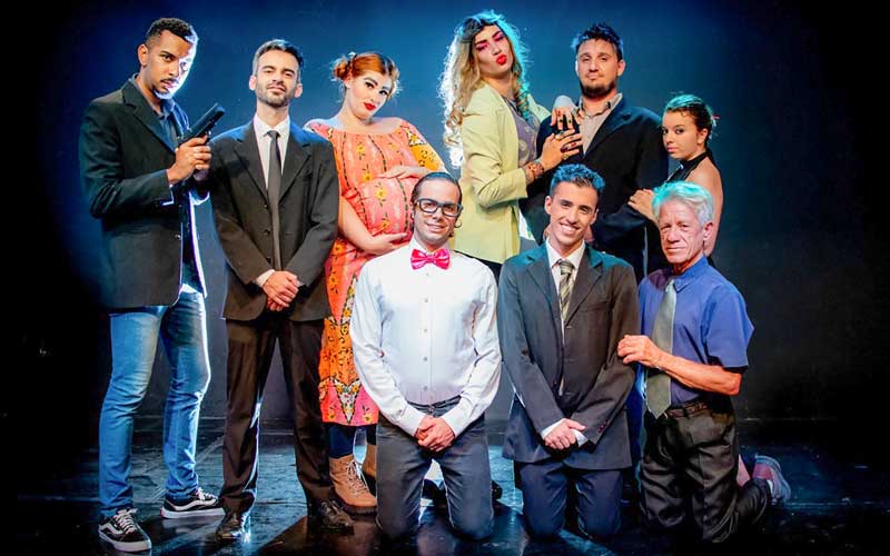 'O Grande Chefe' traz comédia política e policial aos palcos