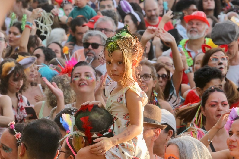 Carnaval de Campinas reúne mais de 150 mil foliões em blocos pela ...