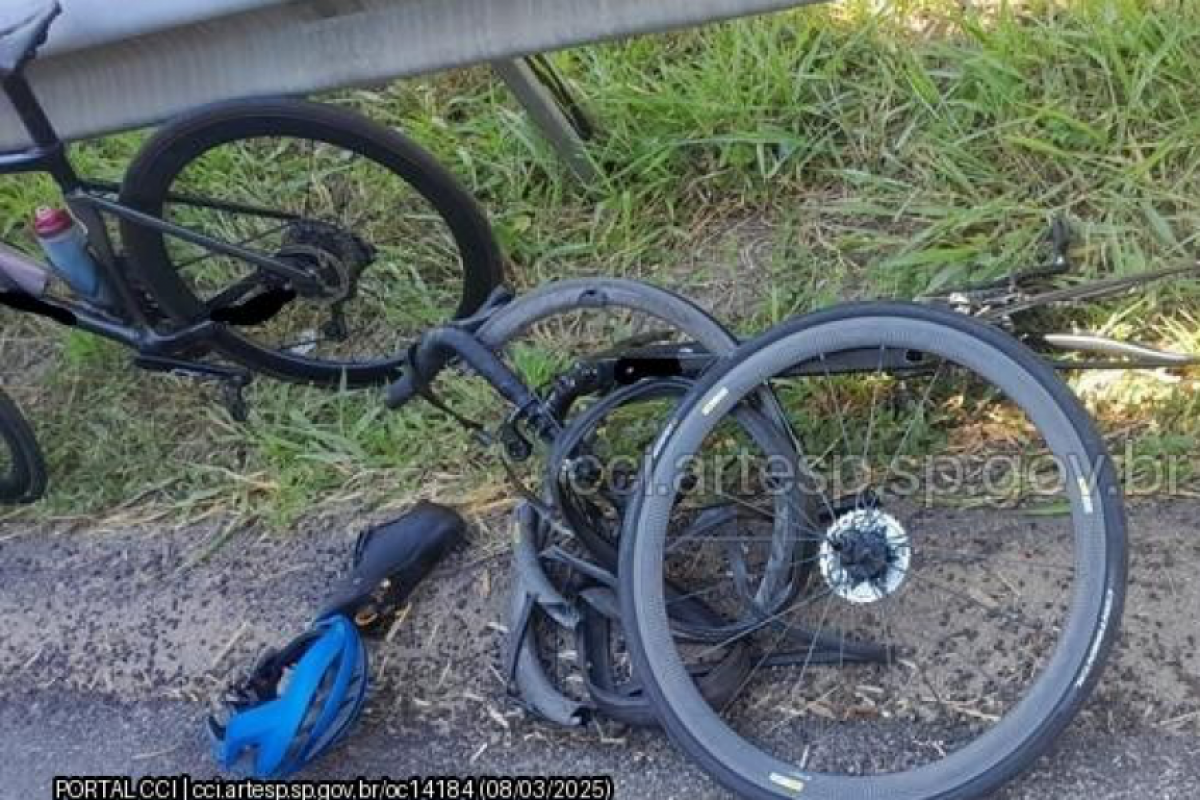 Ciclista se envolve em acidente com caminhão de ácido no Vale