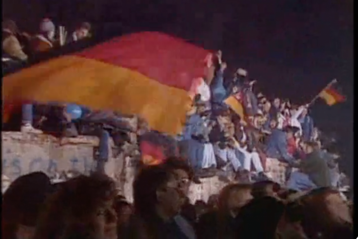 Queda do muro de Berlin completa 36 anos neste domingo; VÍDEO