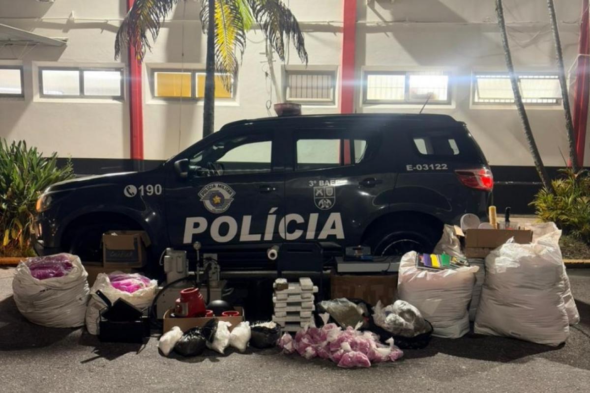 Baep desarticula 'casa bomba' e apreende 47 kg de drogas em Pinda